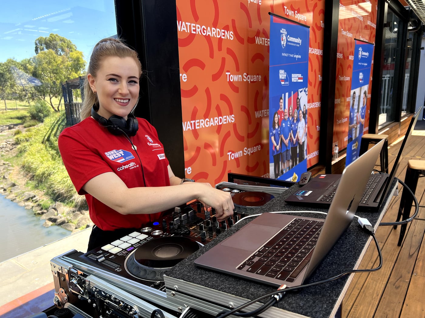 Corporate DJ Melbourne - Samantha Rose Events